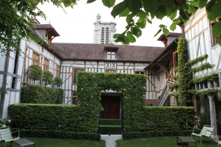 Troyes : vieille ville et maisons à pans de bois | Georges Lévêque Jardins